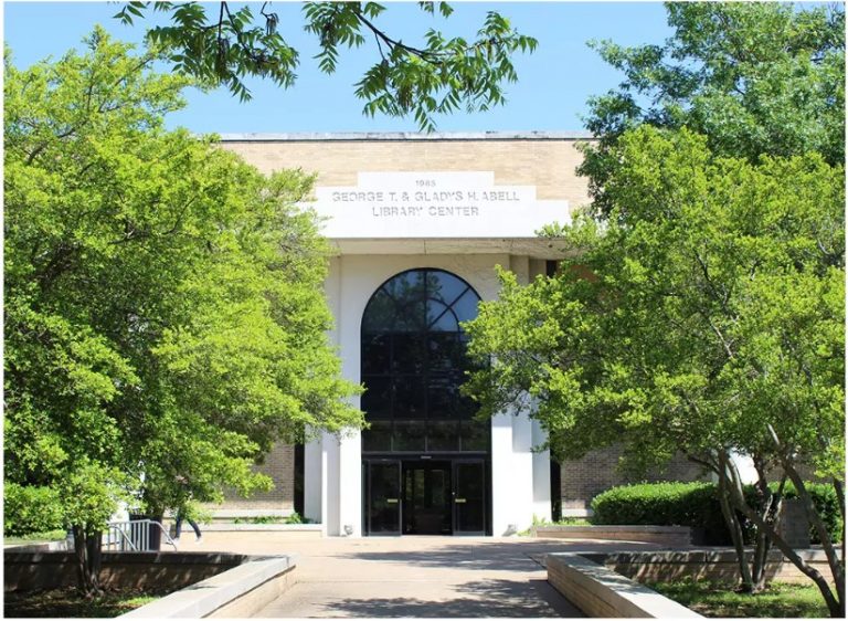 Library - Austin College PA Program